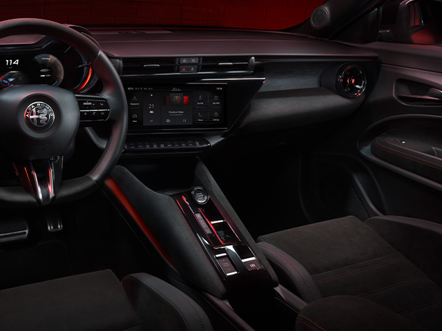 Alfa Romeo Junior Elektro: Galerie | Alfa Romeo DE