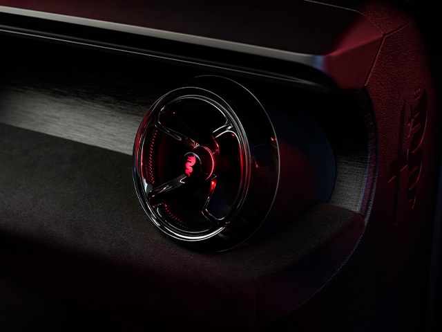 Alfa Romeo Junior Elektro: Galerie | Alfa Romeo DE