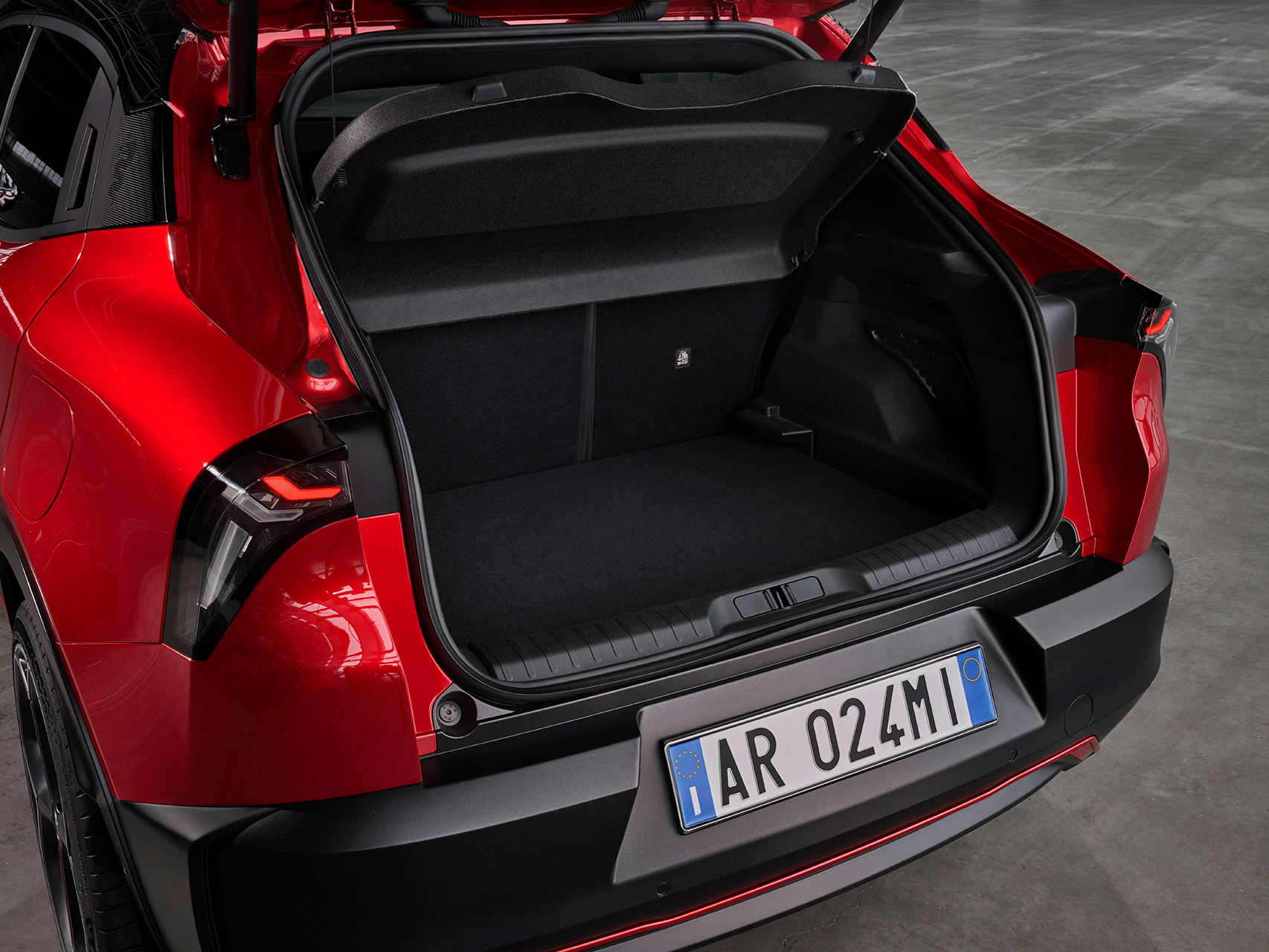 Alfa Romeo Junior Elektro: Galerie | Alfa Romeo DE