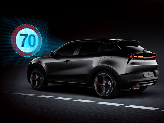 Alfa Romeo Junior Elektro: Galerie | Alfa Romeo DE